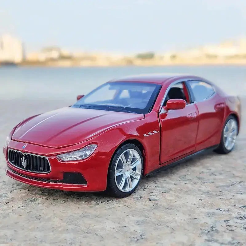 The Ultimate Miniature Maserati Ghibli Alloy Car Model Collector's ...